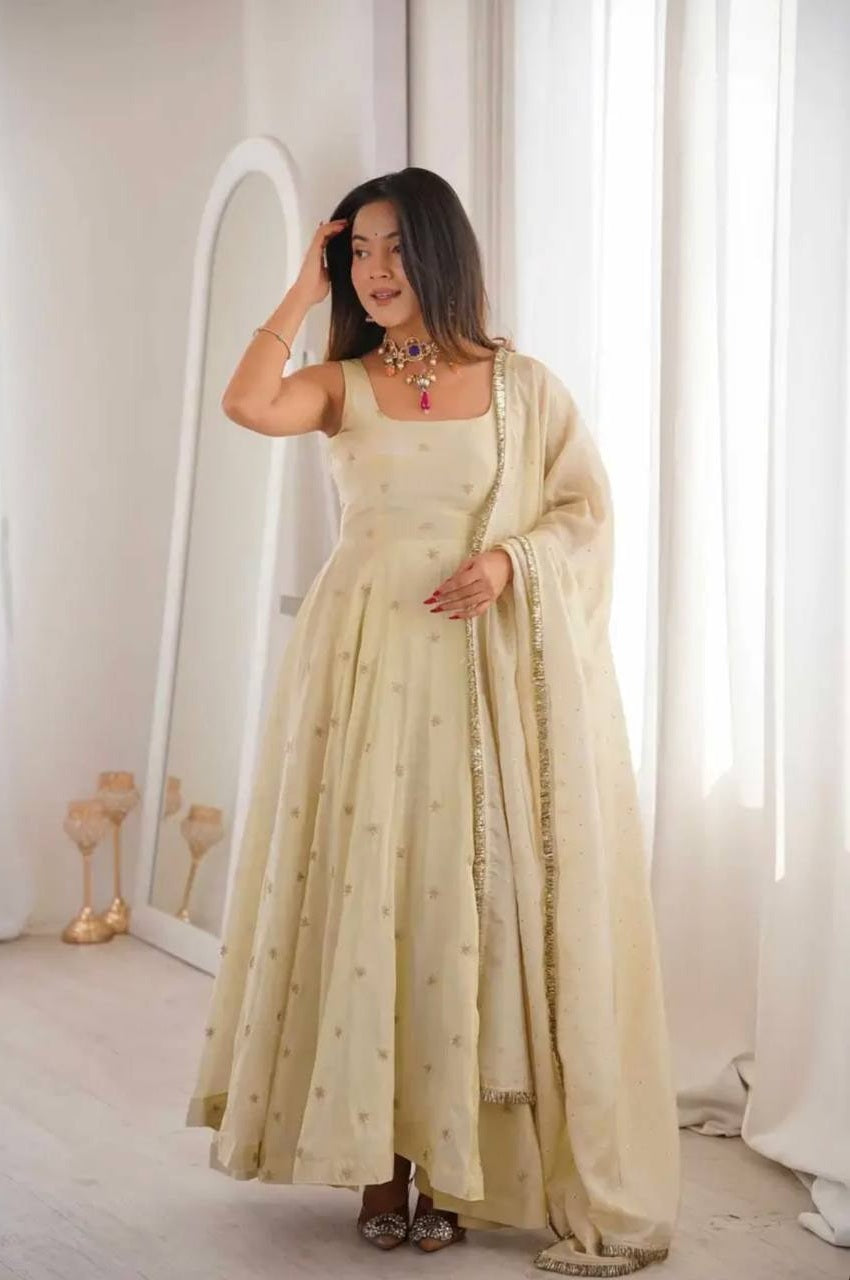 Daisy White Cosmos Anarkali Gown Set